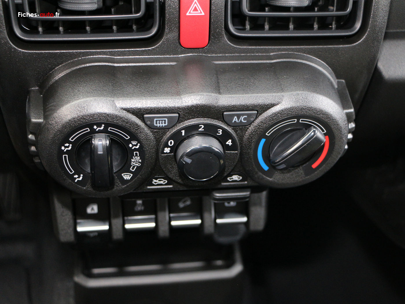 Intérieur Jimny 2019 : (Résumé des qualités de finition, confort ...