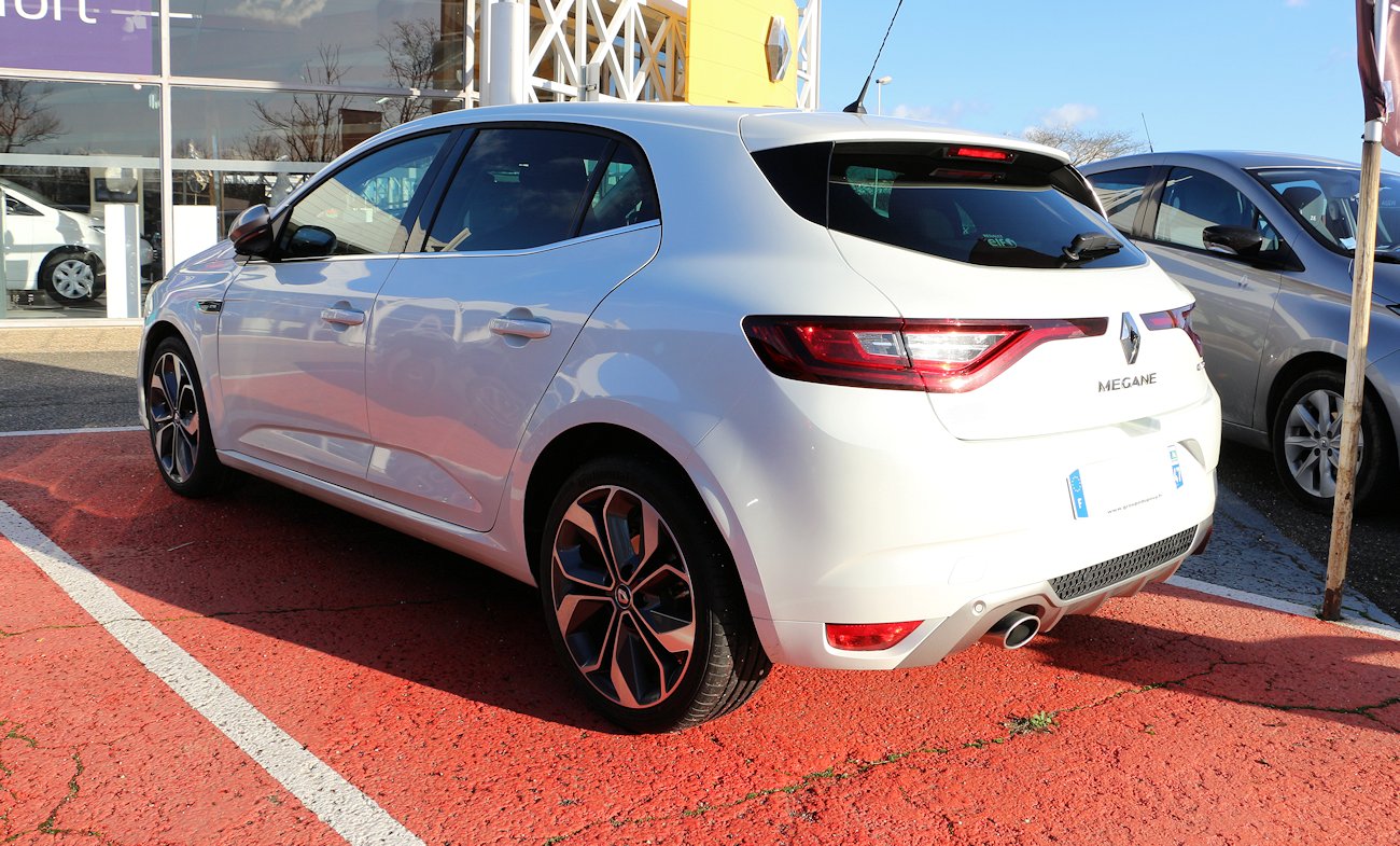 Quel moteur choisir pour la Renault Megane 4 (2015) ? (consommation et ...