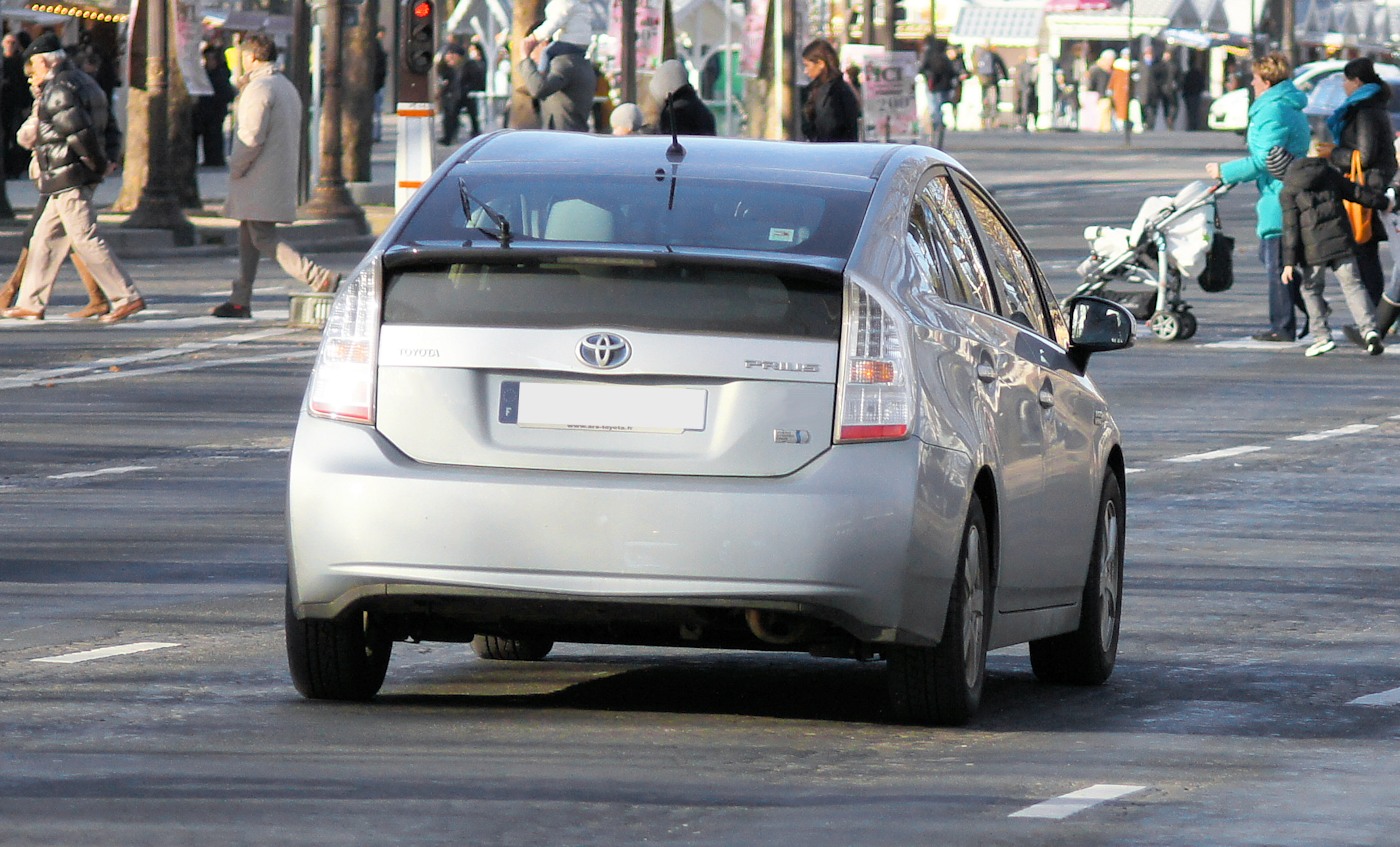 Fiche technique toyota Prius 3 2009-2015 Toutes les spécifications ...