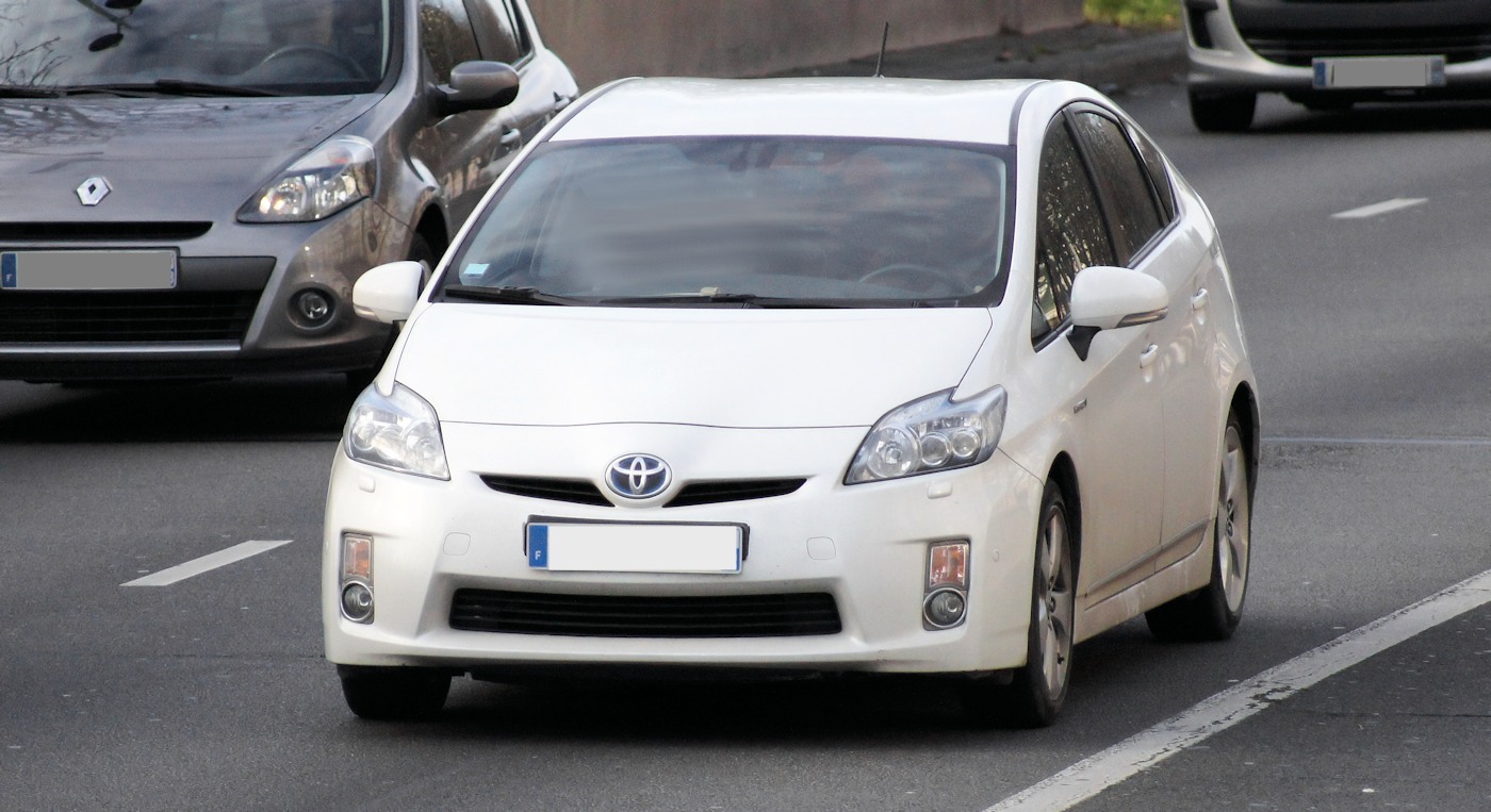 Fiche technique toyota Prius 3 2009-2015 Toutes les spécifications ...