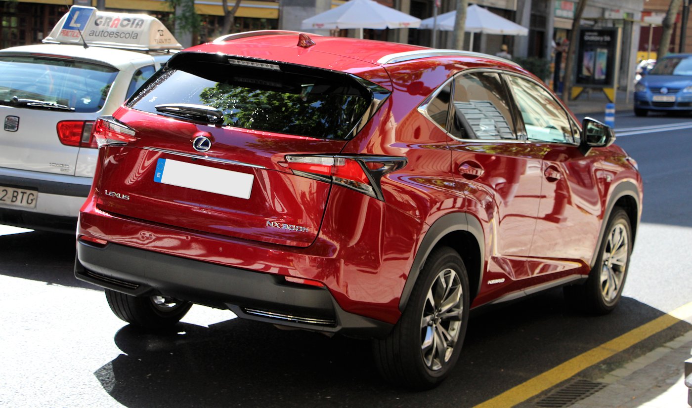 Fiche technique lexus NX 2014-2022 Toutes les spécifications : longueur ...
