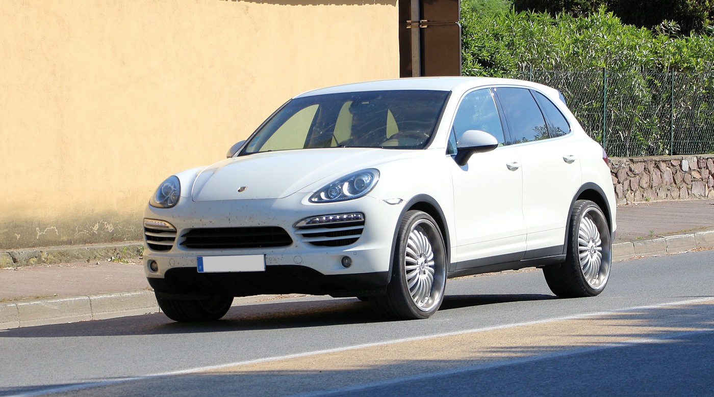 Essai du Porsche Cayenne 2 2010-2017 : S'est-il assagi ? (+ 31 avis)