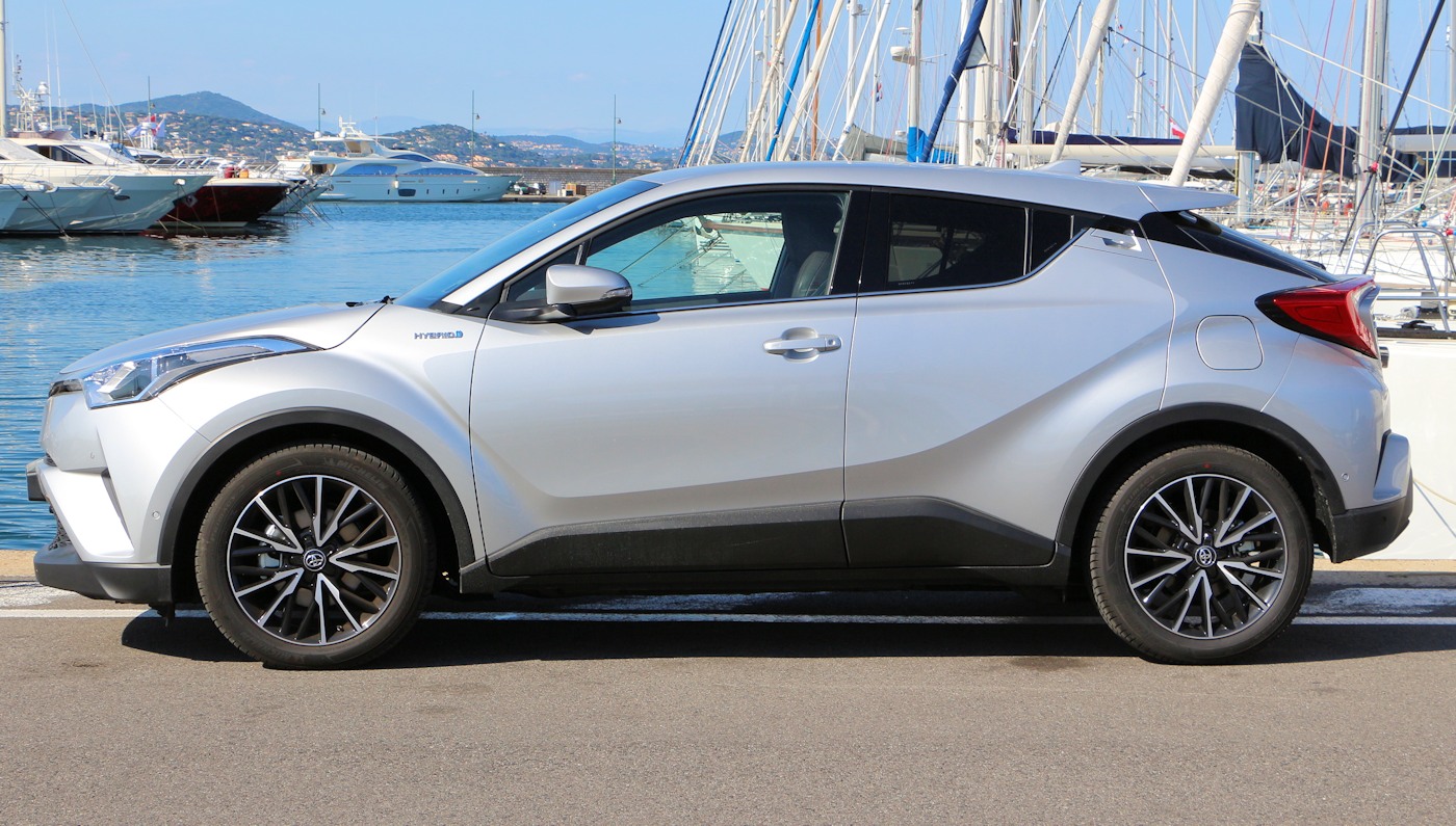 Avis Toyota C-HR 122h Hybride 122 ch Dynamic 2017 50 000 km 2016