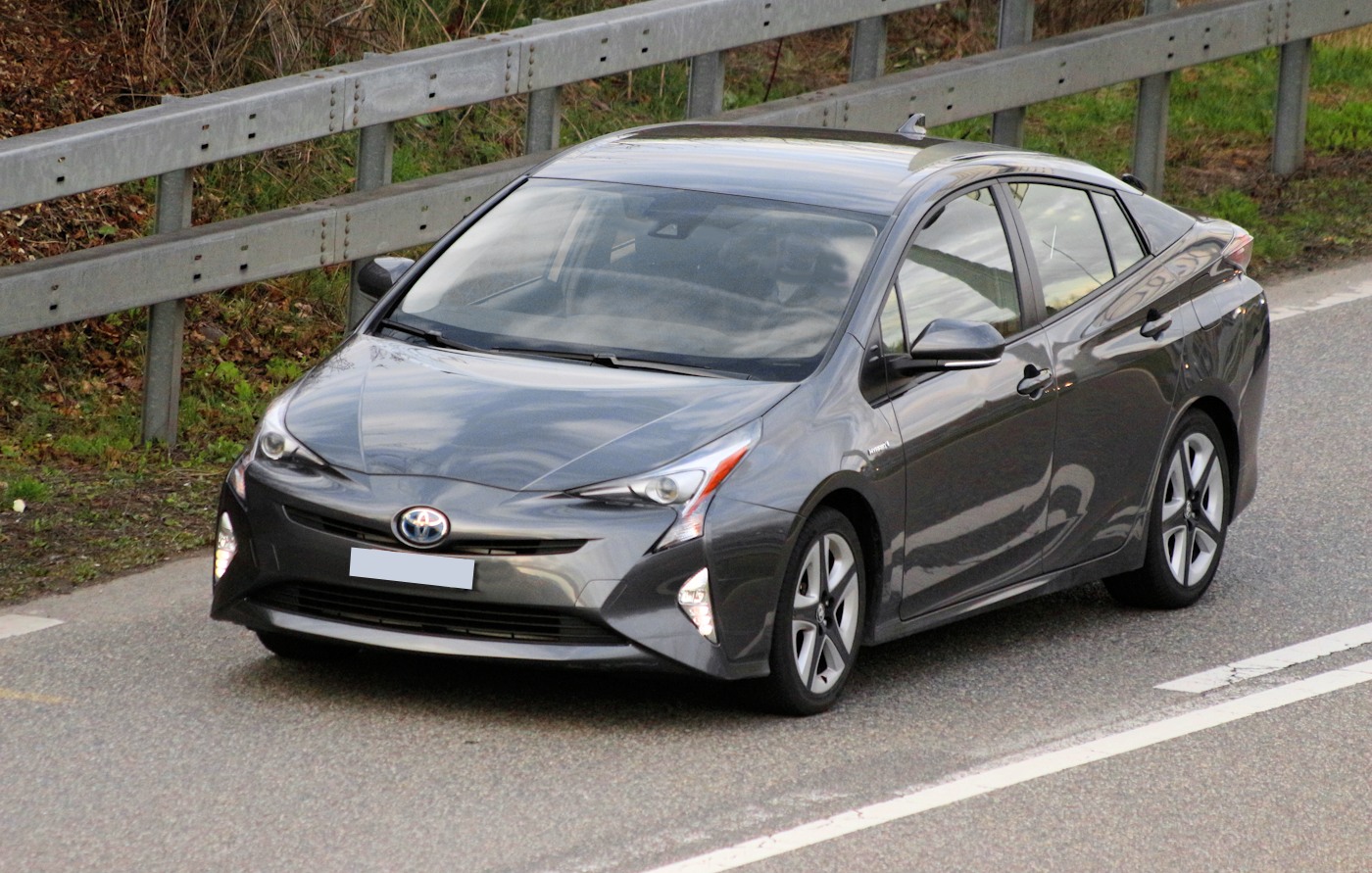 Avis Toyota Prius 4 122h Hybride 122 ch Boite CVT - 14000 km - juillet ...