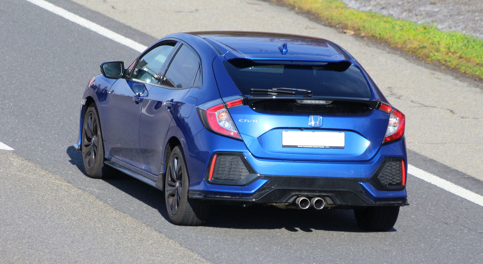 Avis Honda Civic 1.6 i-DTEC 120 ch Boîte auto ZF 9 rapports, 23 000 kms ...