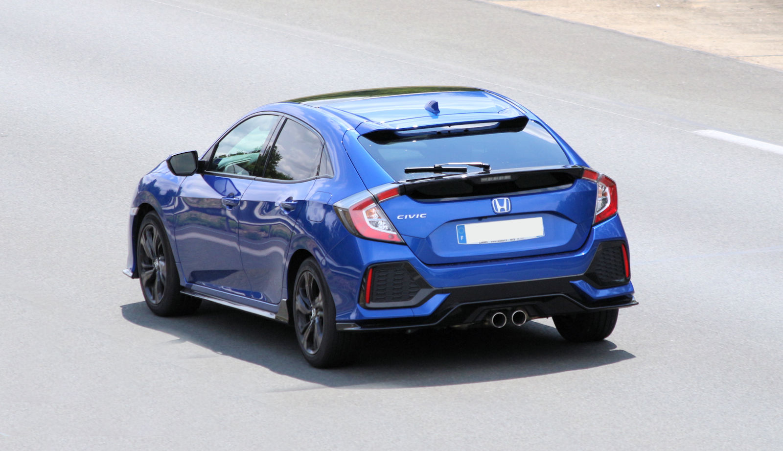 Essai de la Honda Civic 2017 : Atypique mais attachante (+ 48 avis)