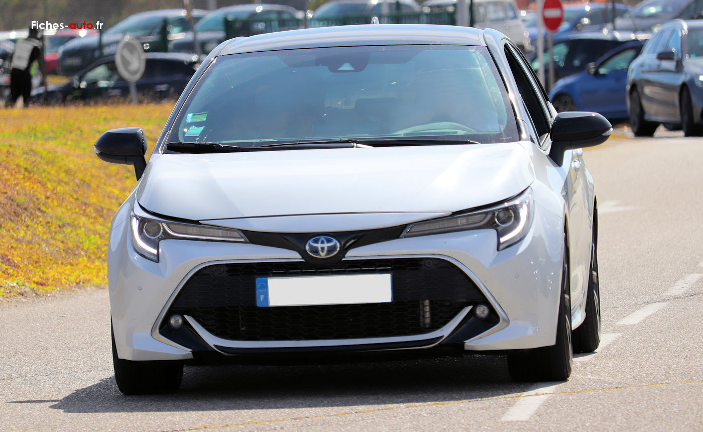 Fiche technique toyota Corolla 2019 Toutes les spécifications ...