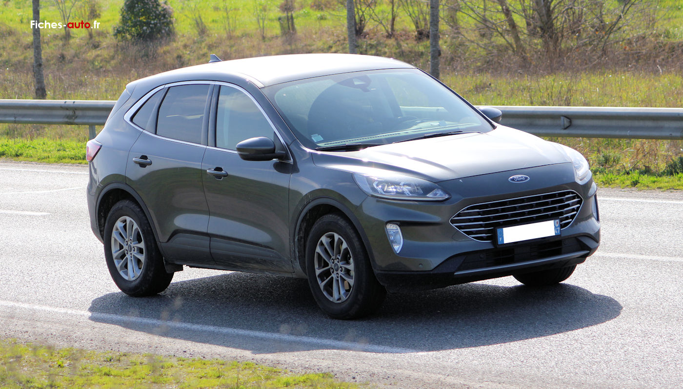 Avis Ford Kuga 3 2.5 FHEV Hybride 190 ch janvier 2022, 18000km finition ...