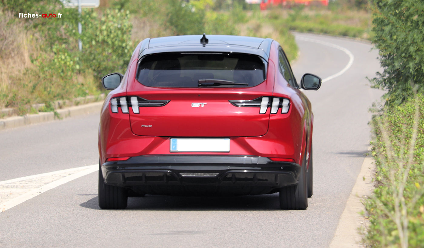 Avis Ford Mustang Mach-E Extended Range AWD Electrique 351 ch 41.000 Km ...