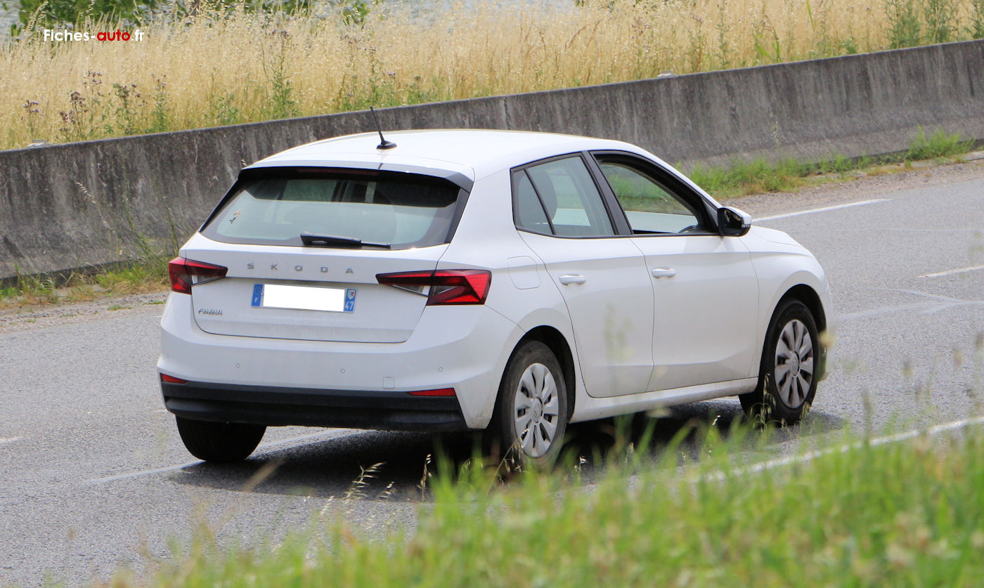 Fiche technique skoda Fabia 4 2021 Toutes les spécifications : longueur ...