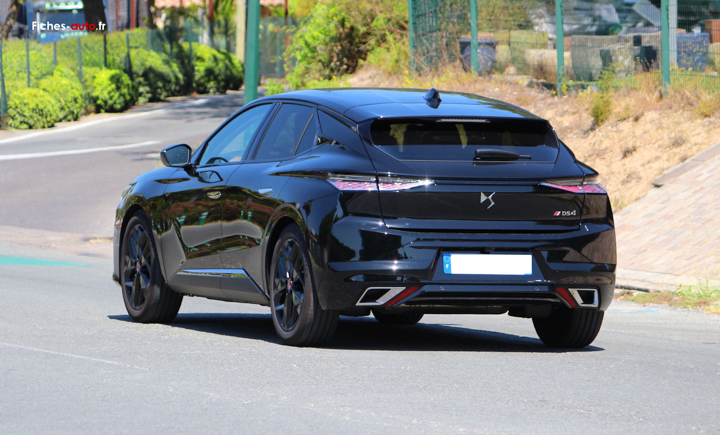 Fiche technique ds DS4 2022 Toutes les spécifications : longueur, poids ...