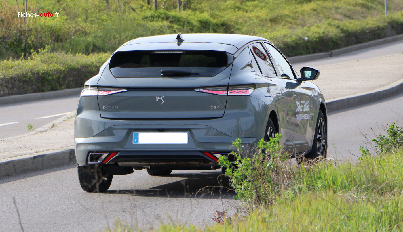 Fiche technique ds DS4 2021 Toutes les spécifications : longueur, poids ...