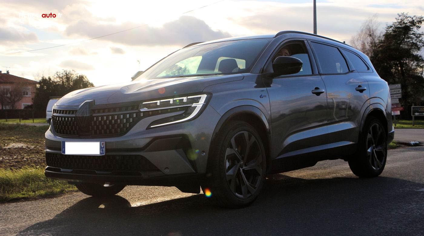 Avis Renault Espace 6 1.2 E-Tech Hybride 200 ch 2023