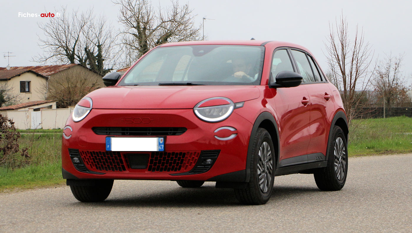 Avis Fiat 600 1.2 Puretech hybrid e-DCS6 100 ch 2025. Prima 2024