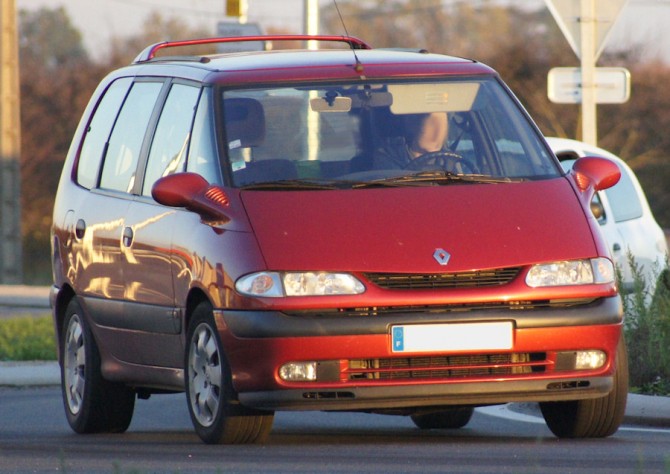 Renault Espace 3 2.2 dci 115 ch : L'essai et les 43 avis.